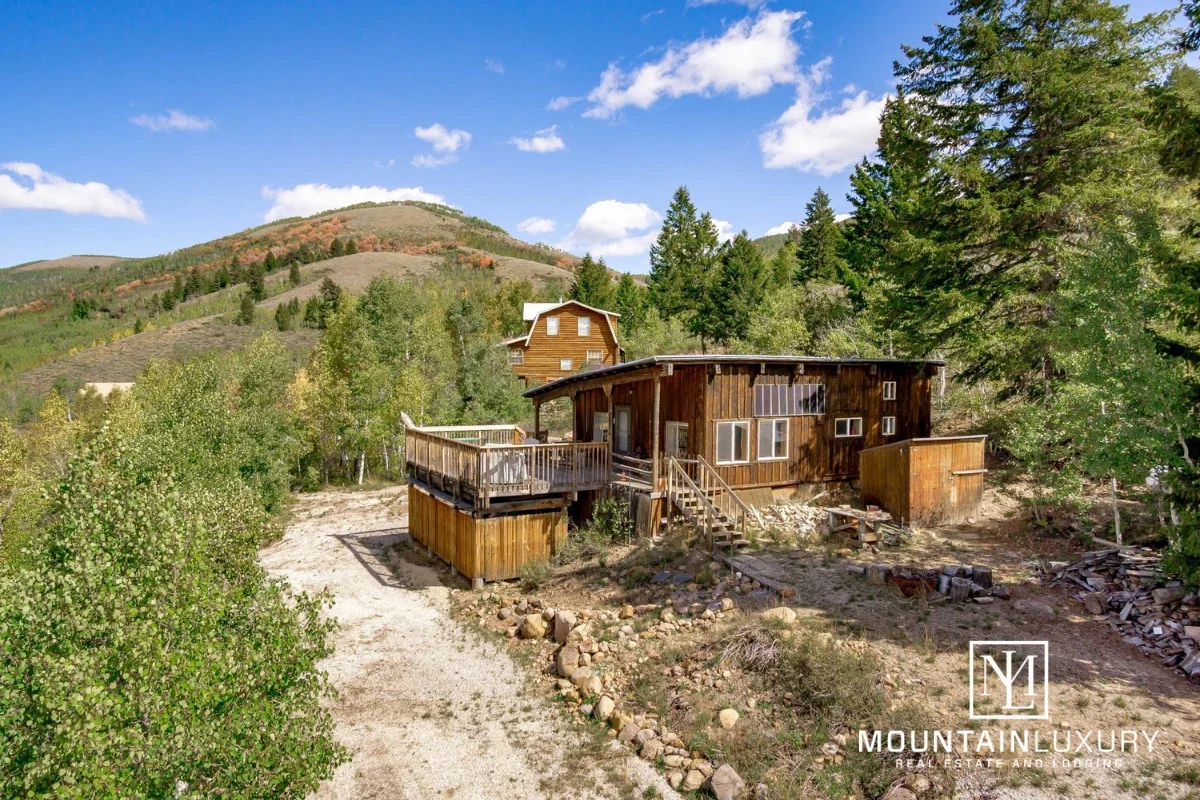 6320 N Middle Fork Dr Huntsville, Utah 84317 - Mountain Luxury